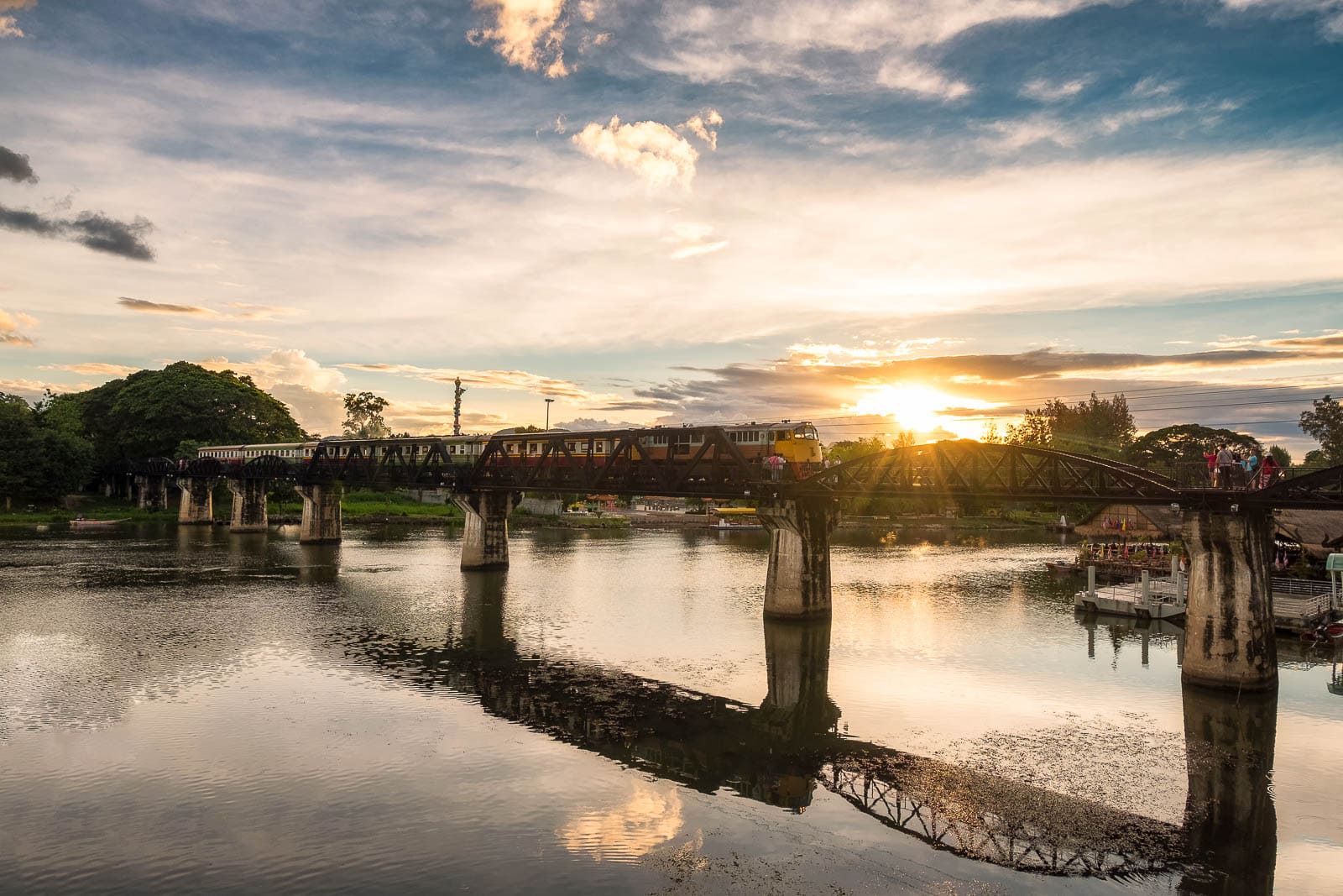 Kanchanaburi Local Thai Life and City Discovery - Kanchanaburi Tours
